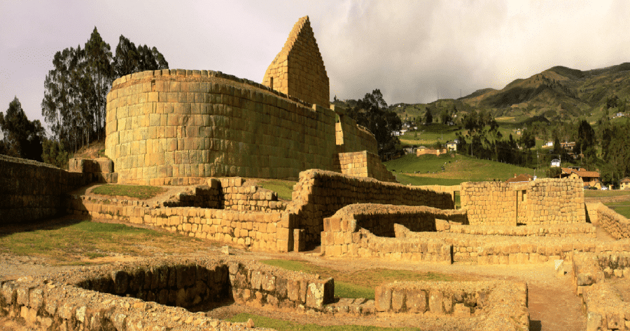 Inca Trail in Ecuador - Wanderbus Ecuador
