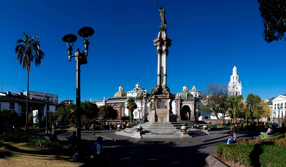 Quito Day Trips - Wanderbus Ecuador